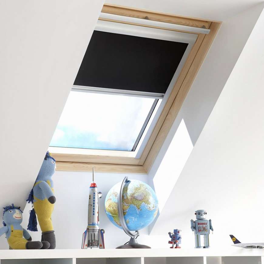 STORE OCCULTANT POUR FENETRE DE TOIT VELUX
